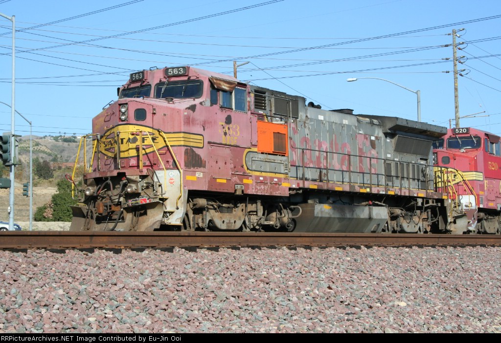 BNSF 563